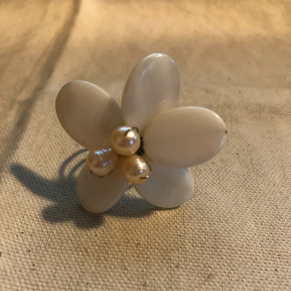 Jewelry | Large White Lucite Pearl Flower Ring | Poshmark